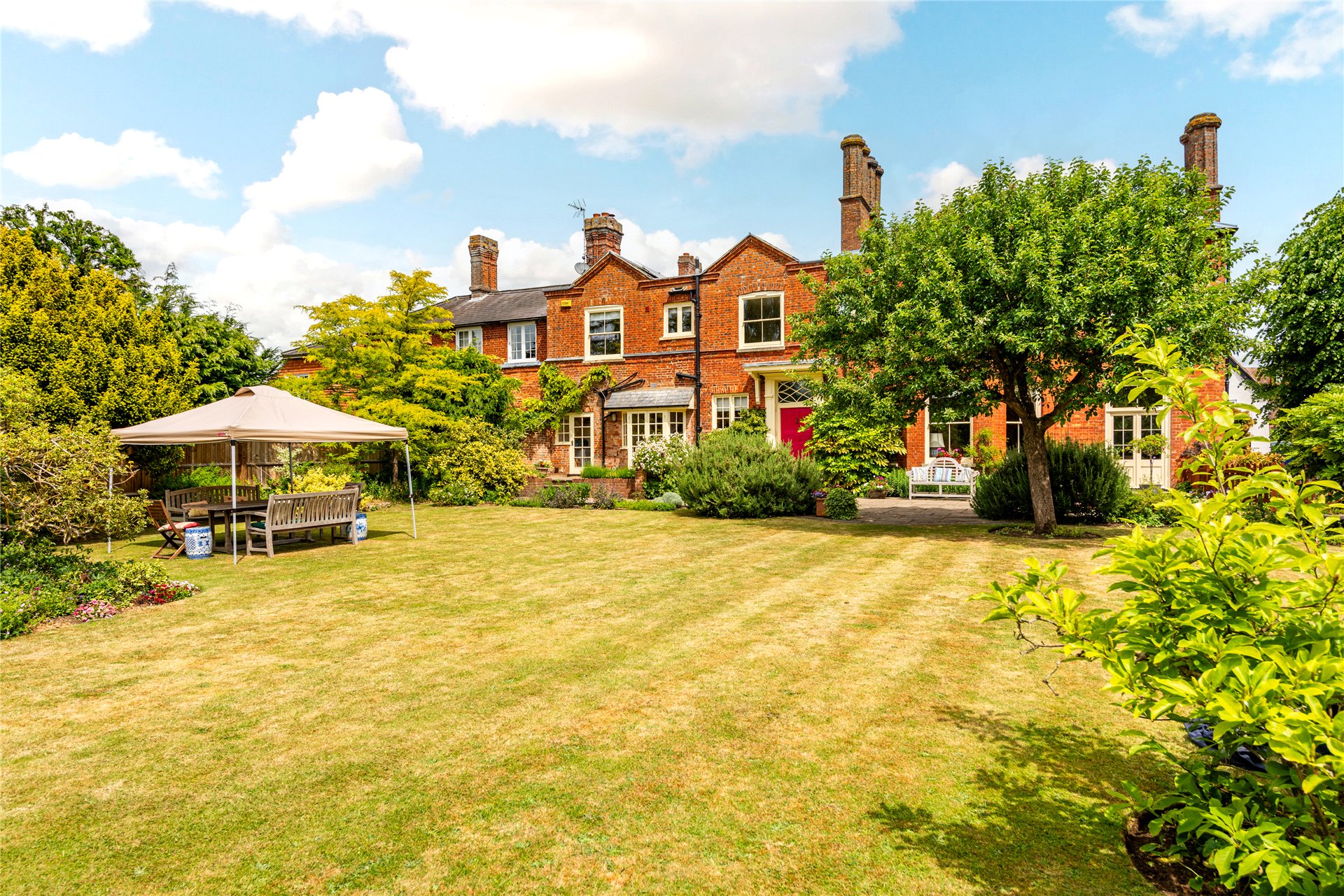 Deveron House, Horn Street, Winslow, Buckinghamshire, MK18 3AP ...