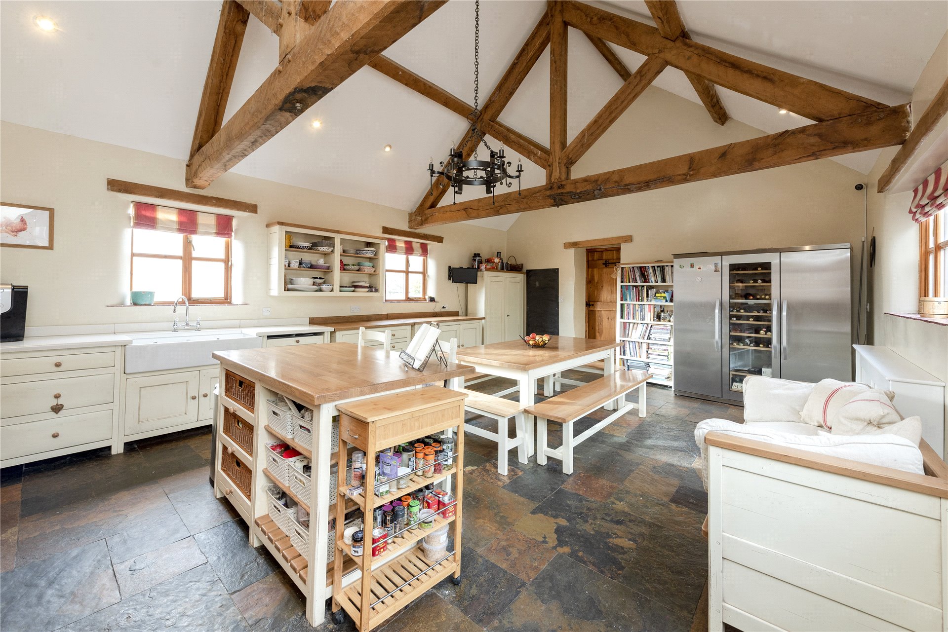 Willow Barn, Tiffield Road, Caldecote, Northamptonshire, NN12 8AG ...